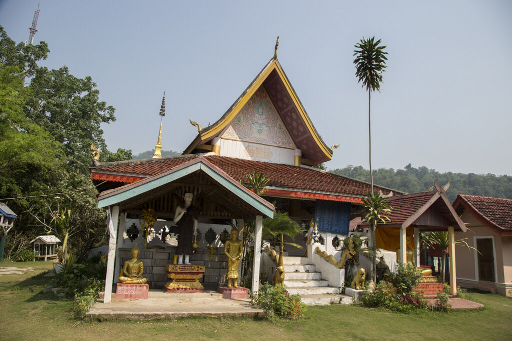 Pak Beng History Travel Guide: Lao Heritage, Costs & Eco-Tours